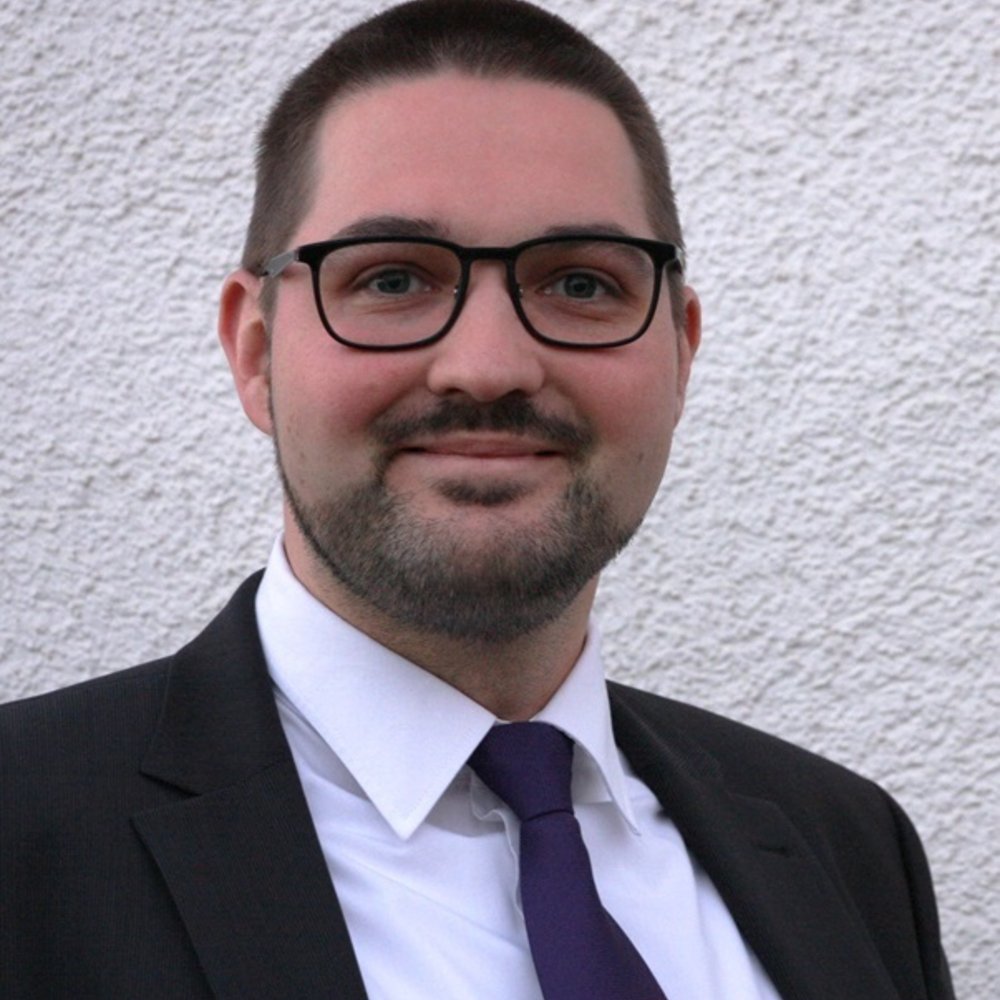 Dr. Florian Fischer | INA - Interoperabilitäts-Navigator